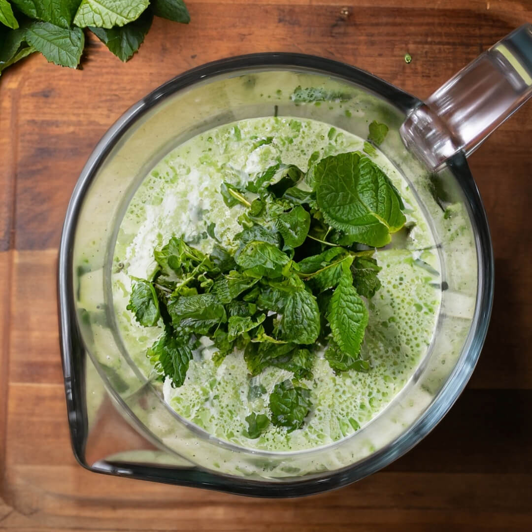 Fresh Mint Sauce Recipe: Cool Elegance for Culinary Delight